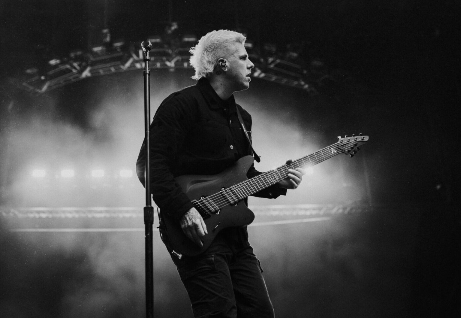 Mike Stringer | Aristides Guitars Artist